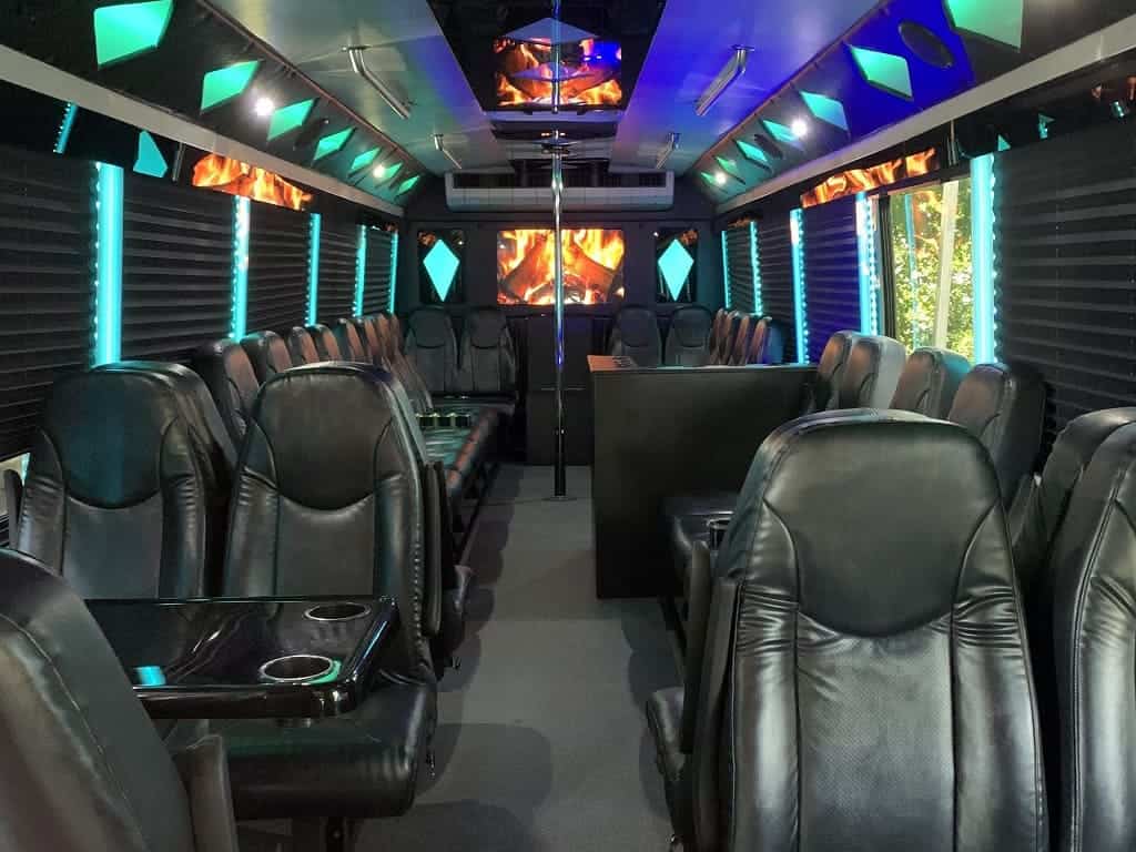 The Diamond - Tampa Party Bus by L3limo