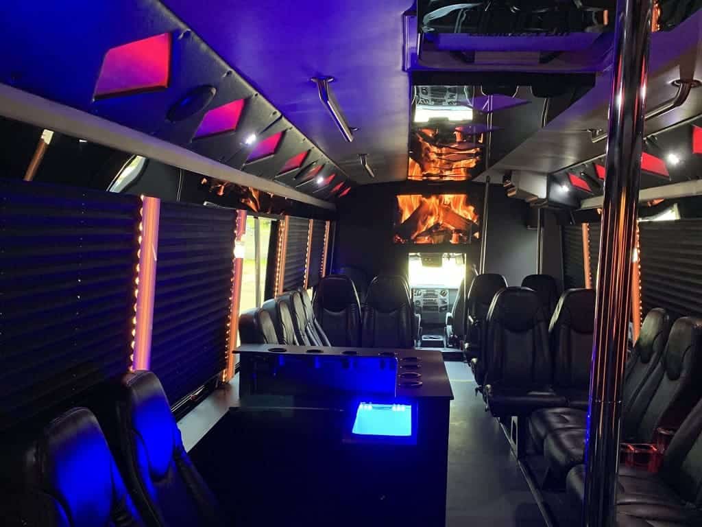 The Diamond - Tampa Party Bus by L3limo